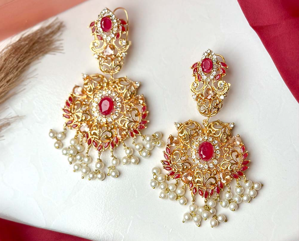 The Minimalist’s Guide to Earrings: Embracing Elegant Designs – Alita ...